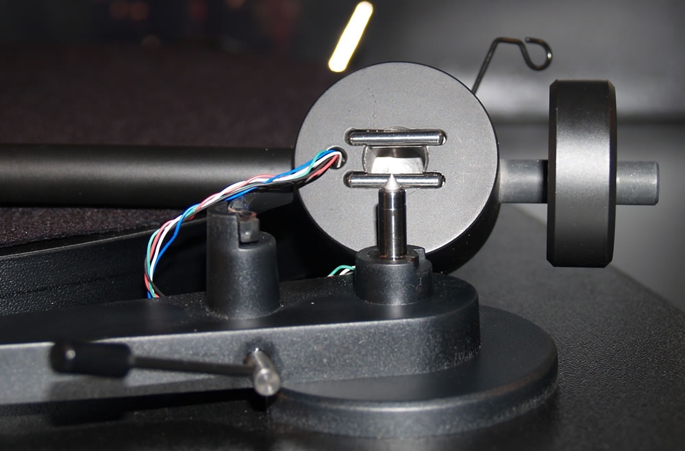 Проигрыватель винила Pro-Ject Essential / Phono USB (Ortofon 2M-Blue)